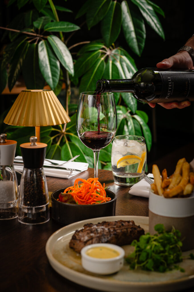 Marlowe Cafe, Bar & Restaurant - ETM Collection