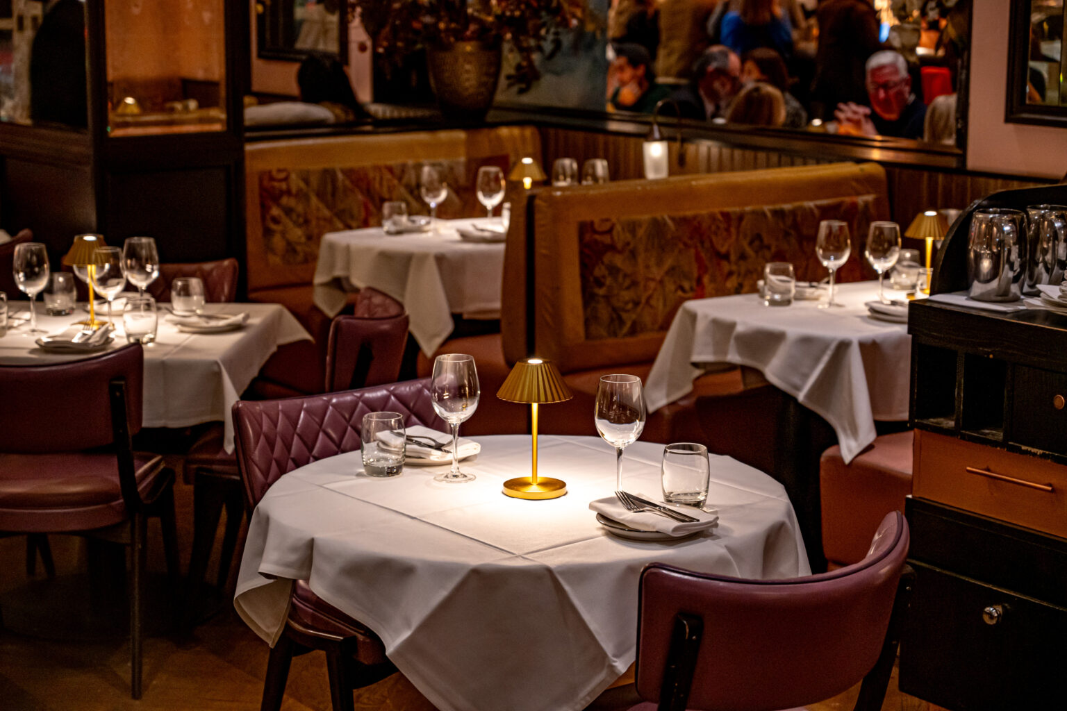 Christmas - Botanist Sloane Square - ETM Collection